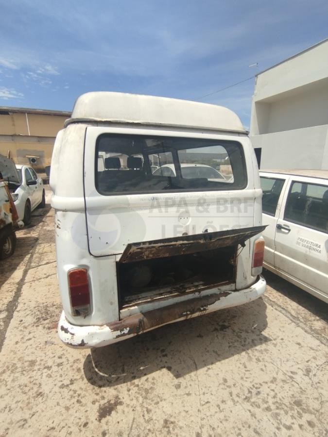 Volkswagen Kombi 03/03 Carros em leilão | APA & BRF Leilões